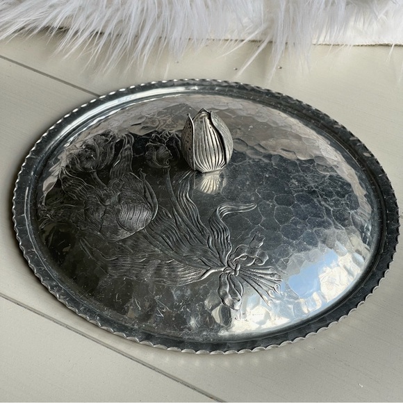 Rodney Kent | Dining | Vintage Rodney Kent Hammered Aluminum Tulip Lid ...